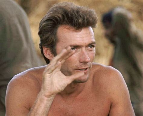 Clint Eastwood On The Set Of “kellys Heroes“ Clinteastwood Blog On