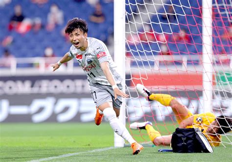【川崎】fw小林悠、5年連続2ケタ弾浦和サポ6357人を黙らせた スポーツ報知