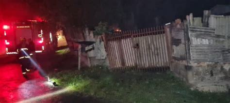 Casal de idosos morre carbonizado em incêndio que destruiu casa na RMC fogão a lenha pode ter