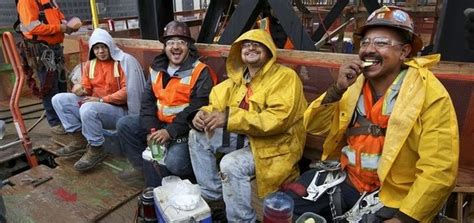 Alan Klembczyk On Linkedin Agc Hourly Construction Wages Exceed 30 For First Time Ever