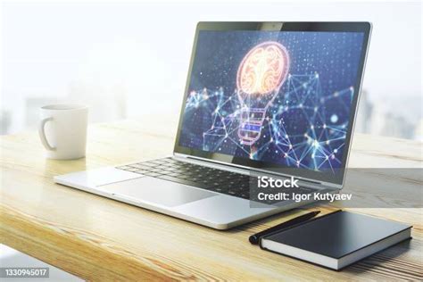 현대 노트북 모니터 인공 지능 및 신경망 개념에 인간의 뇌 홀로그램창조적 인 전구 3d 렌더링 0명에 대한 스톡 사진 및 기타