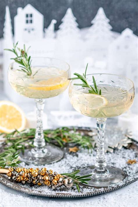 Sparkling Elderflower Gin Cocktail Aberdeens Kitchen