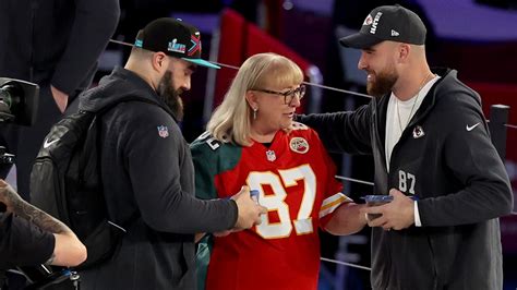 Travis And Jason Kelces Mother Donna Confirms Who Shes Rooting For
