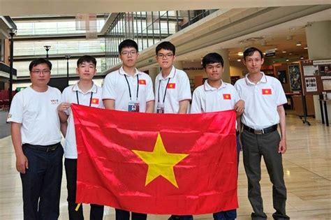 100 Học Sinh Việt Nam Xuất Sắc Giành Huy Chương Kỳ Thi Olympic Tin Học