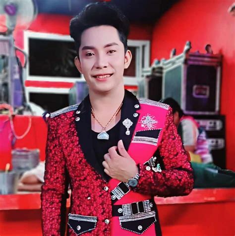 บอกว่าอย่าขอหมอลำ น้องเอิร์ท วีรพลคนโก้ บ่าวเท่ห์ ทรงพล เพชรพระยืน