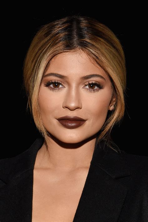 The Beauty Evolution Of Kylie Jenner From Freckle Faced Teen To Full