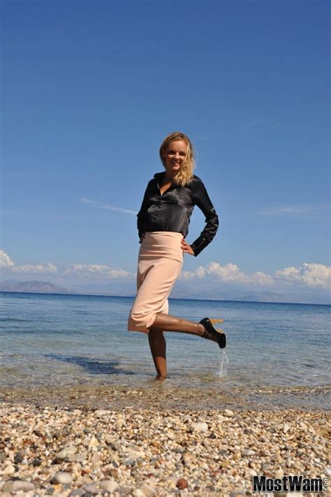 Pin By Miklish On Wet And Muddy Fun How To Wear Fashion Leather Skirt