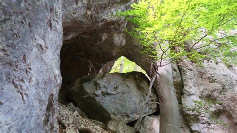 Slovenské Skalné Okná A Brány Krásne Túry S Krasomilom