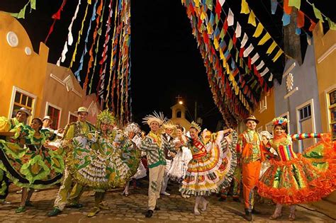 Danças Brasileiras Conheça As Mais Populares E Tradicionais