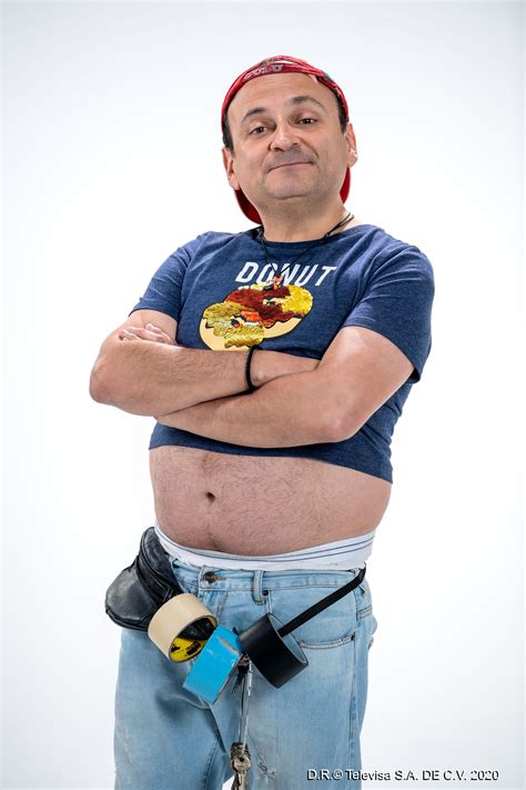 De ‘derbez En Cuando A Ser El Conserje De ‘vecinos Así Ha Cambiado