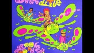 Groove Is In The Heart Deee Lite Chords Chordify