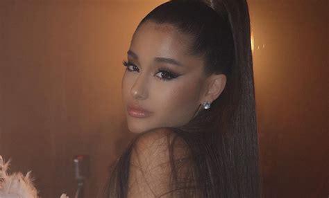 The Ariana Grande Starbucks Cloud Collaboration Is Coming
