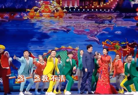 没结婚但有固定伴侣，5位中年女星很特别，俞飞鸿：那男人算闺蜜