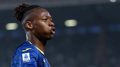 Lazio è fatta per Tijjani Noslin dal Verona contratto quinquennale DCM