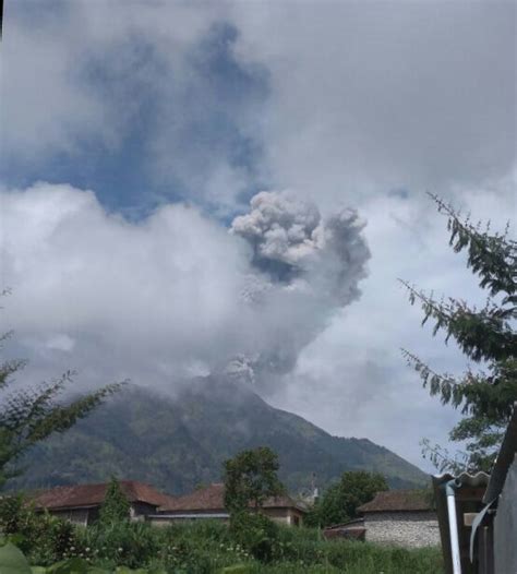 Berita Magelang Hari Ini Gunung Merapi Meletus Dua Kali