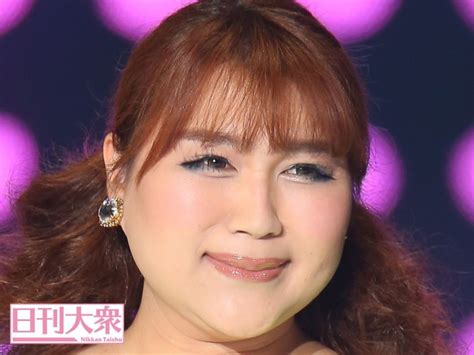 「痩せた〜！ビックリ」りんごちゃん、“すっぴんから大変身”！「アダムスファミリー」ウェンズデーコスプレ姿に反響 ゴンジャ