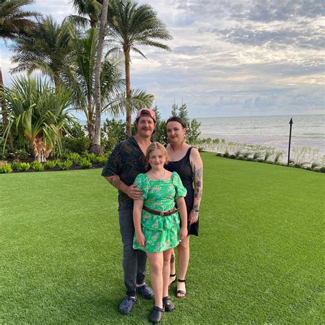 Hillary Hall And Matthew Conroys Wedding Website