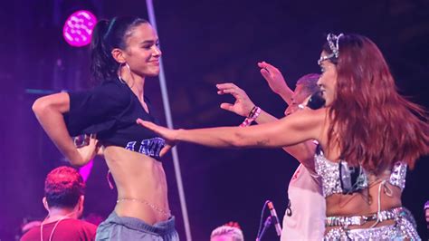 Bruna Marquezine Exibe Barriga Sarada E Cintura Fininha Em Show No Rio De Janeiro