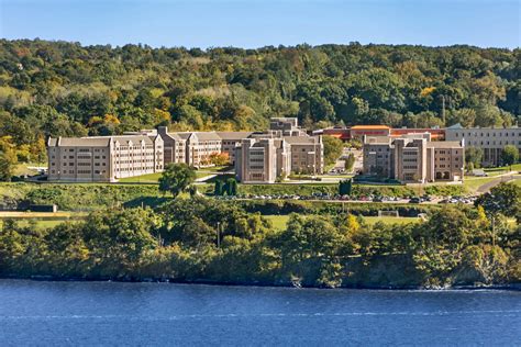 North Campus Housing — Robert A M Stern Architects Llp