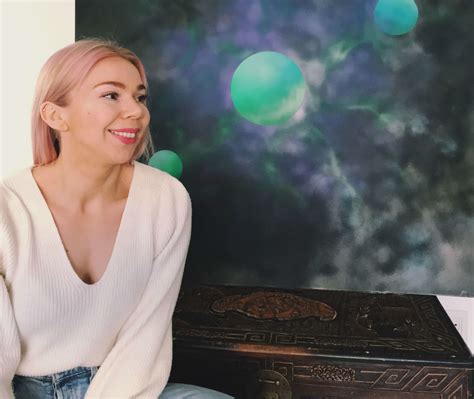 Tutustu Hedda Neroon Työssäni Saan Yhdistettyä Luovuutta Tekniseen