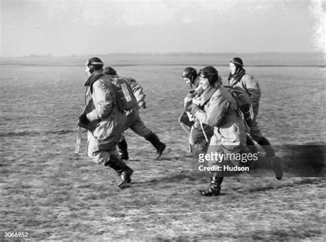 Auxiliary Women Photos And Premium High Res Pictures Getty Images