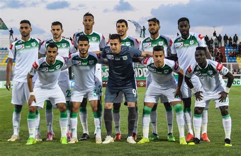 البطولة الإحترافية المولودية سقط والدفاع ربح العلامة الكاملة جريدة