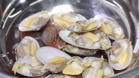 广东餐桌上一道常见的豉汁炒花甲鲜味十足香气扑鼻好下饭Very delicious conch YouTube