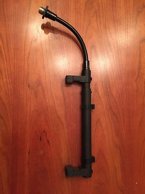 Q Mic QM 60 Q Clamp Mic Mount Reverb