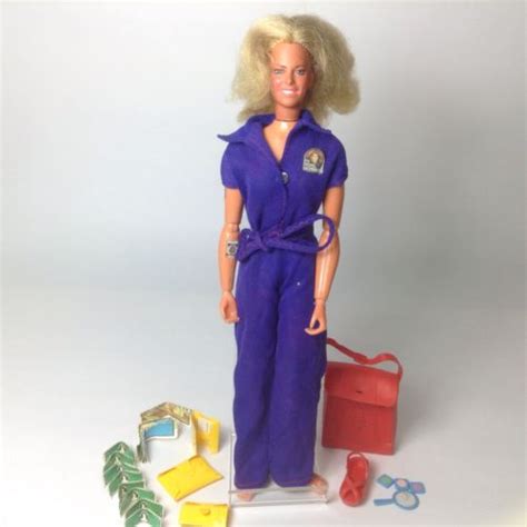 Vintage Kenner Bionic Woman Jamie Sommers Doll Accessories