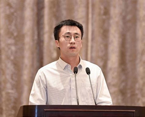 科技赋能，引领未来丨我院副院长曹凯强博士在全市科技创新大会暨国家创新型城市建设推进会作交流发言