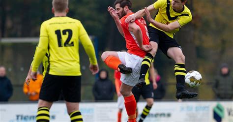 Veel Veluwse Derbys Dvs33 Ontvangt Koploper Wsv Op Zoek Naar Eerste
