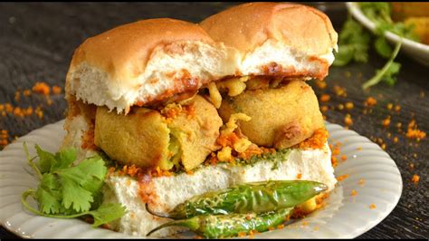 The Delicious Secret Behind Garlic Chutney Vada Pav Hogr Blog
