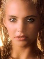 Kerri Kendall S Instagram Twitter Facebook On Idcrawl