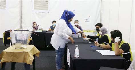 PRU Peratus Pengundi Parlimen Pandan Keluar Mengundi Berita Harian