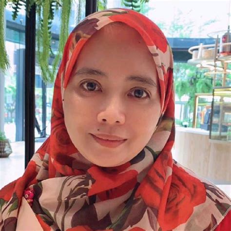 Siti Mariam Ismail Manager Maybank Linkedin