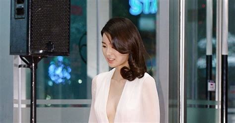 T포토 임지연 가슴이 휑~ 진졍한 파격 섹시mbc 방송연예대상