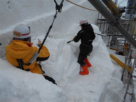 裏側を知るともっと面白い雪像造り50年の元自衛官に聞く深まるささるさっぽろ雪まつりBRUTUS札幌発の観光Webマガジン