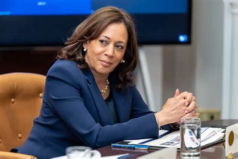 Tulsi Gabbard Exposes Kamala Harris As An Empty Suit On Fox News
