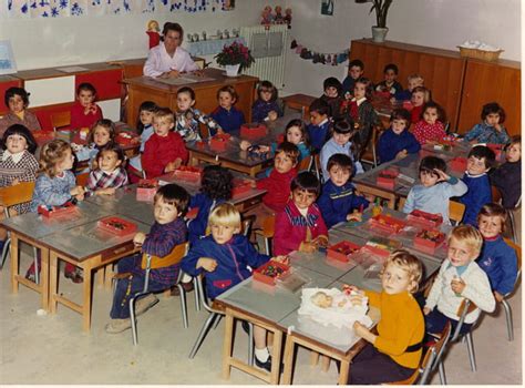 Photo De Classe Maternelle Petite Section De 1973 Groupe Scolaire