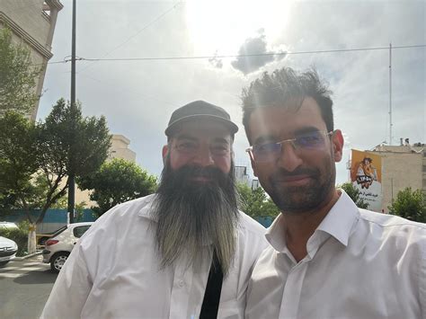 سوار موتورش شدم منو برسونه، گفت دوست داشتم سلفی بگیرم گوشیم همراهم