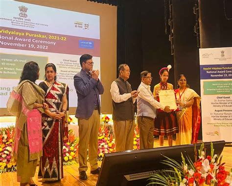 39 Schools Across Country Awarded Swachh Vidyalaya Puraskar For 2021 22