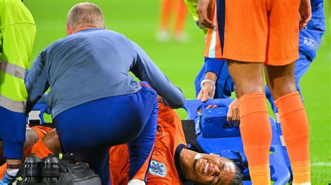 ខ្សែការពារ Nathan Ake រងរបួសសរសៃពួរក្នុងជំនួបហូឡង់ស្មើជាមួយនឹងអាល្លឺម៉ង់ នគរដ្រេហ្គន