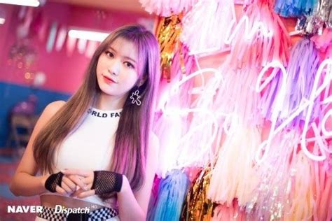 Momoland Jane Naver X Dispatch Im So Hot Hottest Music Videos Music
