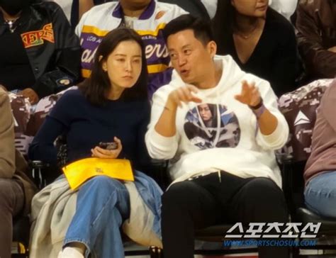 익스트림무비 해어질 결심 옷 입은 이서진과 정유미 데이트 사진