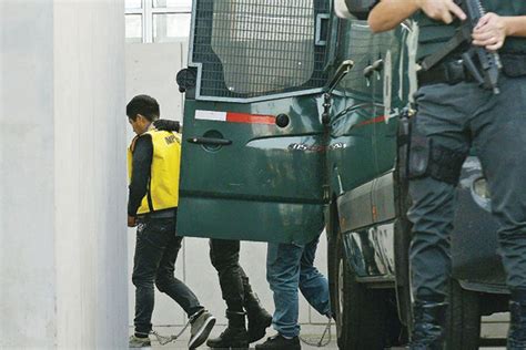 Bolivianos detenidos en la frontera declaran ante fiscalía y reiteran