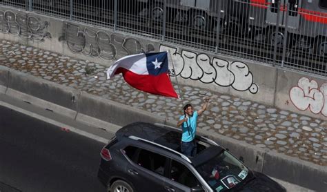 Paro De Camioneros Agrava Situación En Chile