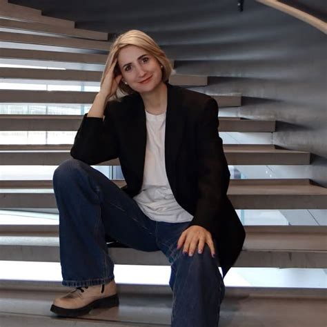 А кто то реально находил работу через Linkedin Я сегодня начала