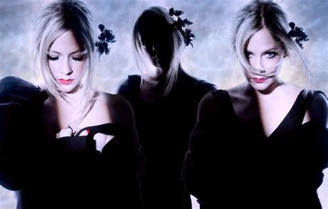 Download Wallpaper Wallpaper Avril Lavigne Nylon Uhd 2021 Section