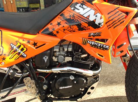Sinnis Apache 125