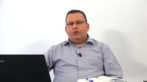 Building Confidence And Assertiveness In The Workplace Eskola